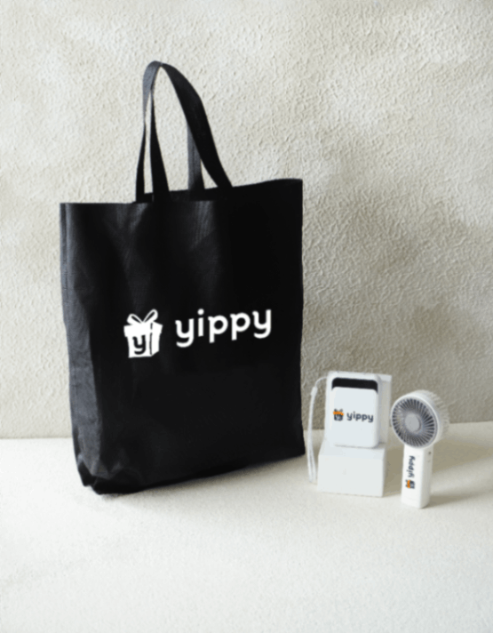 Hampers Merchandise Perusahaan | Yippy